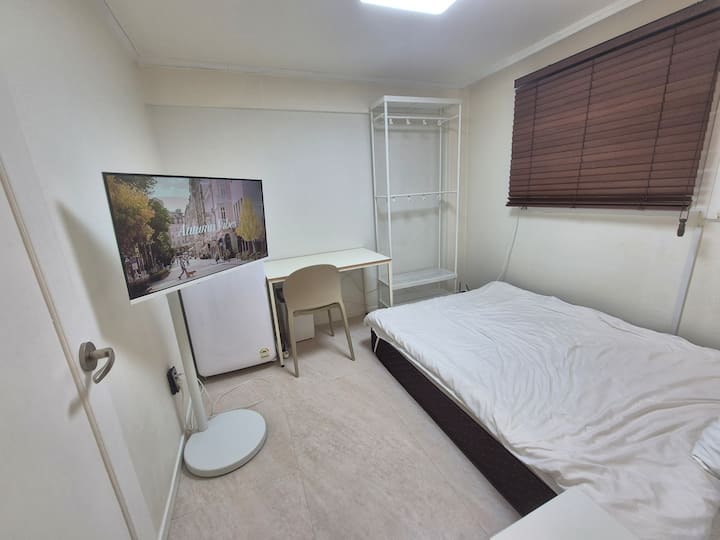 [고요스테이 스탠다드룸] - South Korea