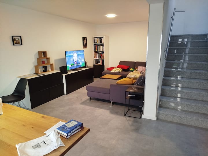 Schönes Haus Zur Gemeinsamen Nutzung + Gästezimmer - Hockenheim