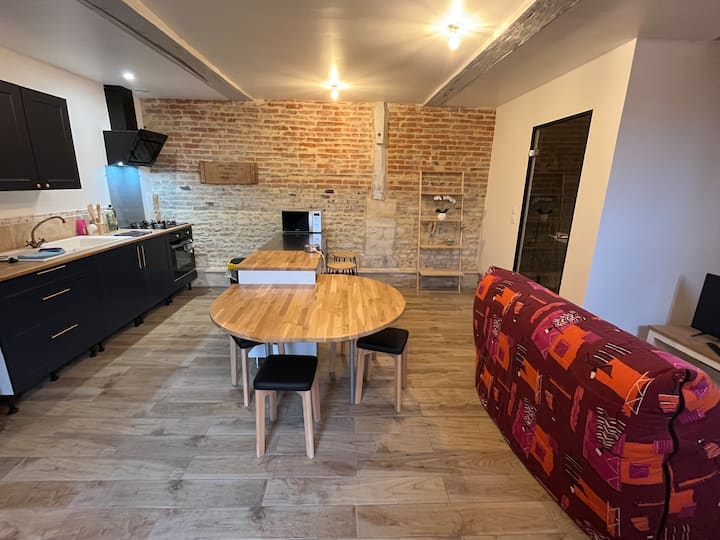 Petit Gîte Chaleureux, à Proximité De Commerces. - Orne