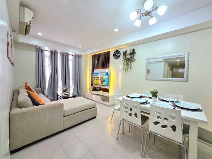 Penthouse 3br Suite Persimmon Condo Free Parking - Cebu