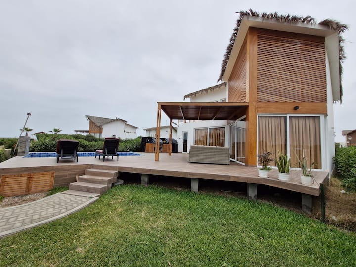 Casa De Playa Con Piscina - Chincha Baja - Peru
