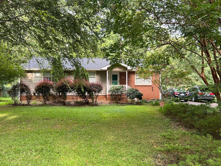 Quiet Neighborhood Close To Shopping, Unc Campus - Chapel Hill, NC