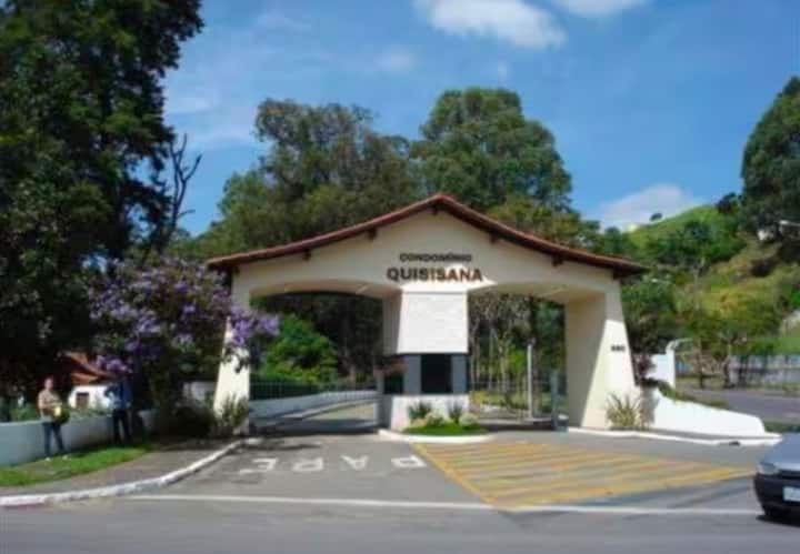Lindo Apartamento No Condomínio Quisisana - Poços de Caldas