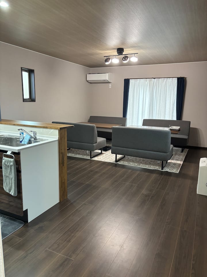 [2025年11月新築 オープン]　プライベート空間が充実 　少人数歓迎、ナガシマ・なばなの里の近く - Kuwana