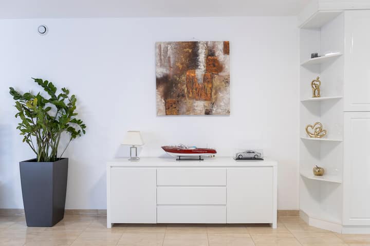 Luxueux Appartement De 6.5 Pièces En Centre-ville - Ferney-Voltaire