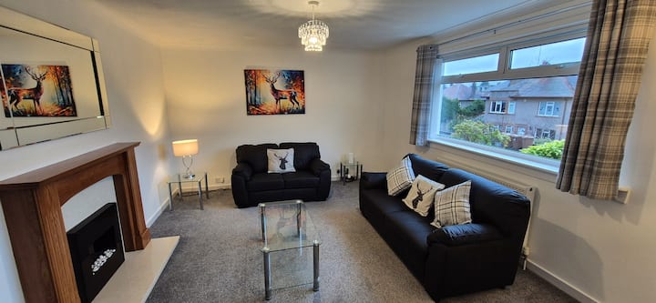 Stirling Apartment - Free Parking - Stirling