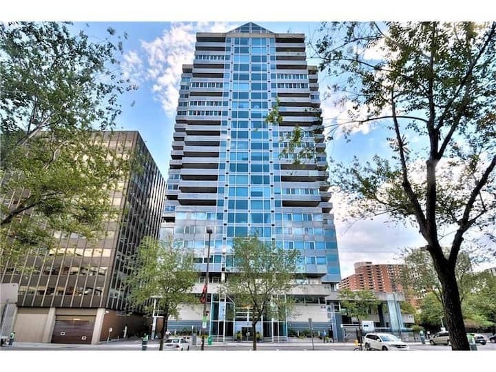 Condo In Ottawas Vibrant Byward Market - Ottawa