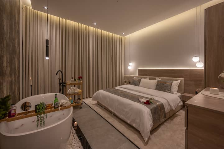 وحدة فندقية فاخرة ب حوض أستحمام - Jeddah