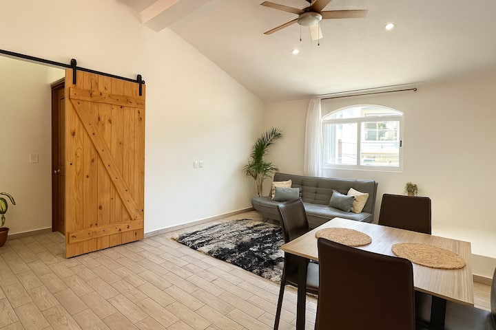 Boho Minimal · King Size · 3-min Beach · Parking - Puerto Aventuras