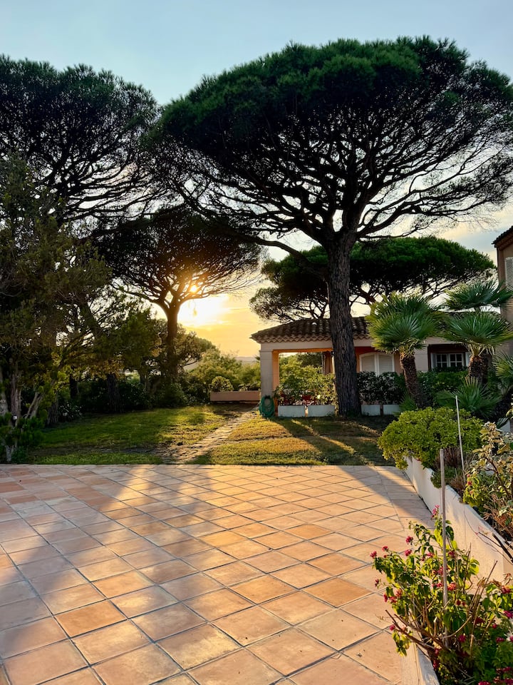 Maison 4 Personnes Avec Jardin Et Piscine - Saint-Tropez