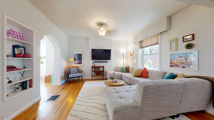 Cute, Cozy And Close To It All. + Private Garage! - Saint-Louis, MO