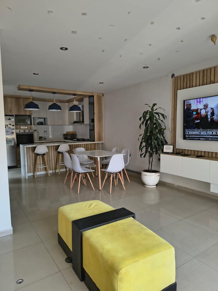 Acogedor Y Bonito Departamento, Cerca A Mall Plaza - Trujillo