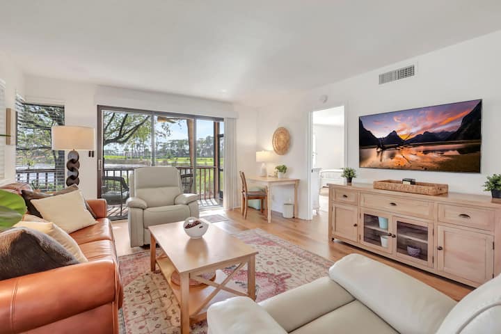 New Pga Golf Course Home, Waterfront, Pet Friendly - Palm Beach Gardens, FL