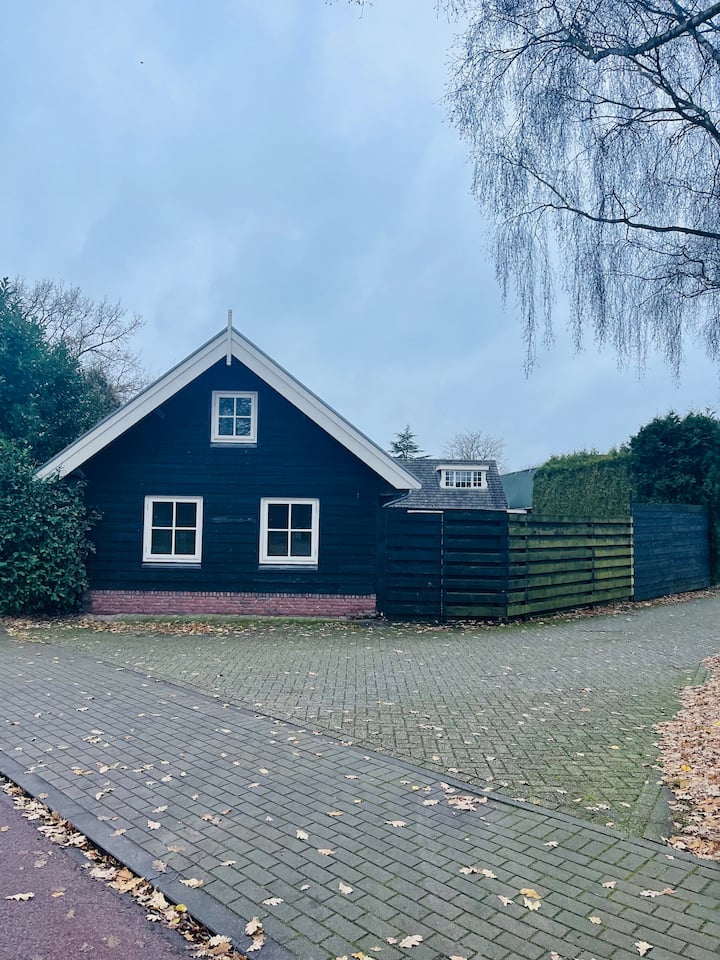 Wooden Little House - Barneveld