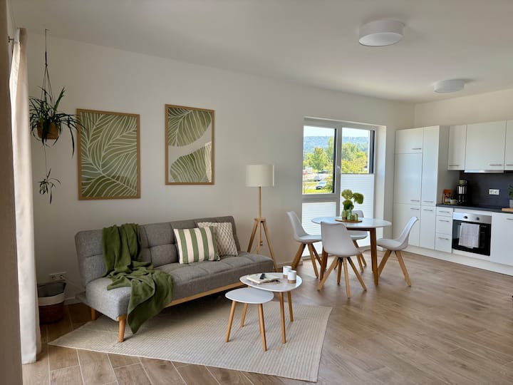 Modernes Apartment Mit Balkon Bei Aschaffenburg - Krombach