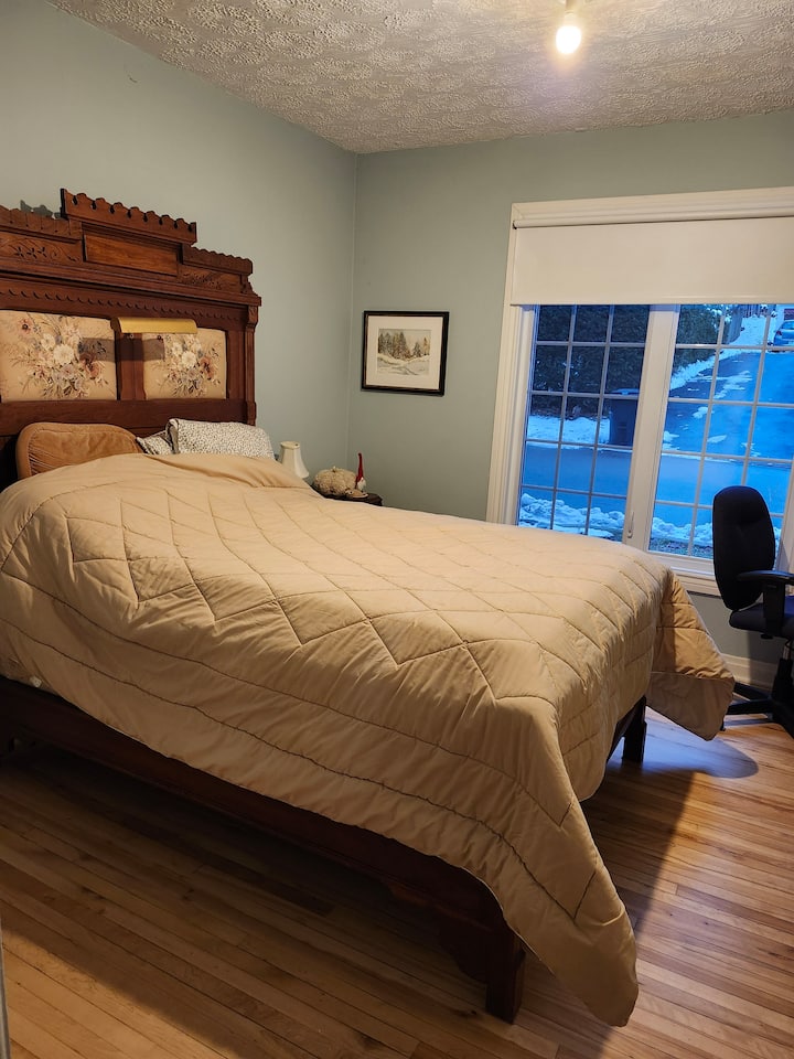 Chambre Lit Double Ds 61/2, Coloc, Transport, Park - Sherbrooke