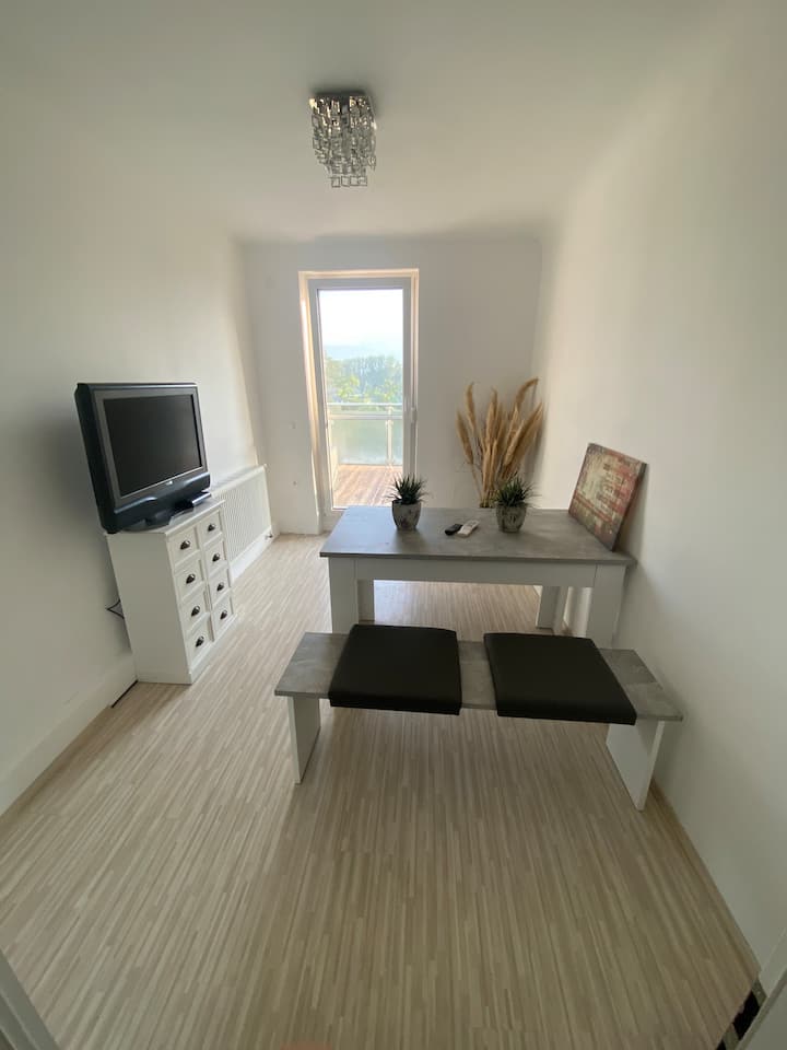 Helle 3-zimmer-wohnung Mit Balkon, Nähe Flughafen - Aéroport de Vienne-Schwechat