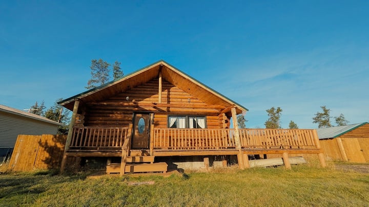 The Fox Den – Cozy Stay W/ Ac & Wi-fi - Seeley Lake, MT