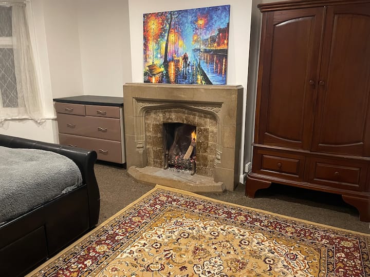 Lawn Home - Southampton