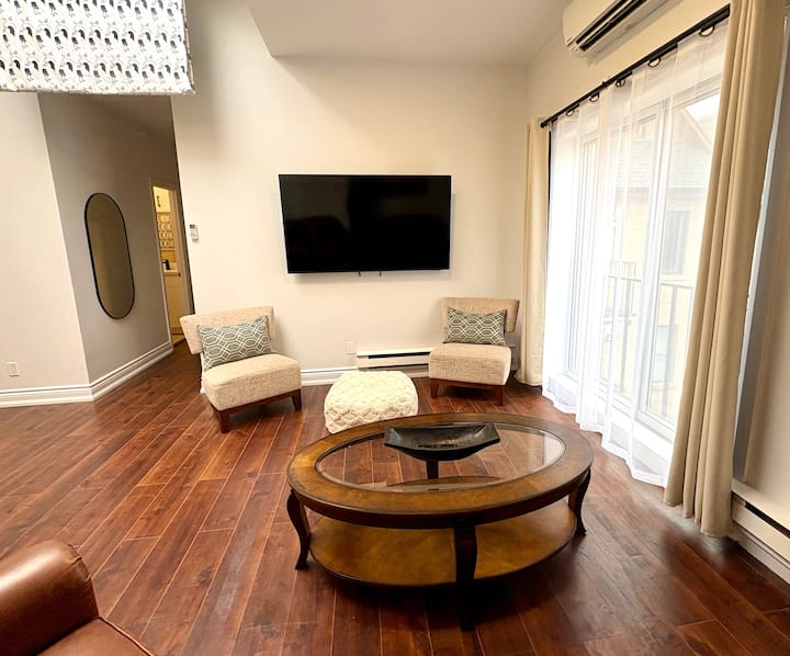 Penthouse Suite In The City! Leslieville/riverdale - Toronto