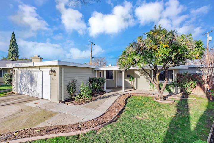 Large Room In A Beautifully Remodeled Santa Clara - Santa Clara, CA