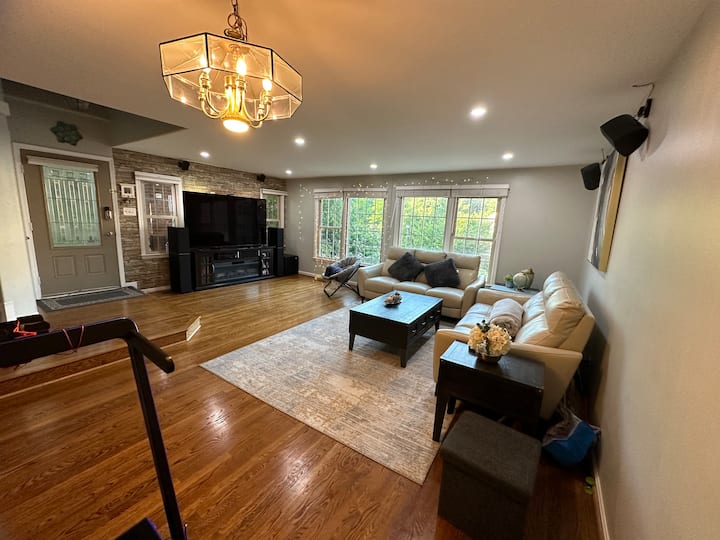 Home In Centreville - Clifton, VA