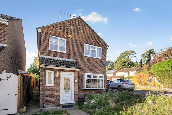 5-bed House W/ Garden Near Warner Bros Studios - 赫默爾亨普斯特德