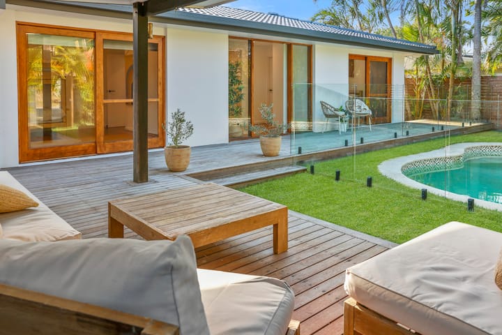 Suffolk 
Beachside Escape - Byron Bay