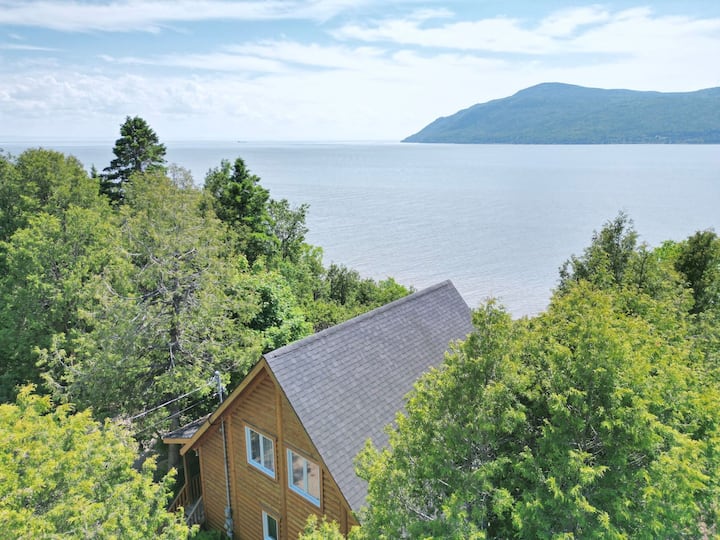 Vue Imprenable Sur Le Fleuve Le Chalet Du A - Baie-Saint-Paul, QC