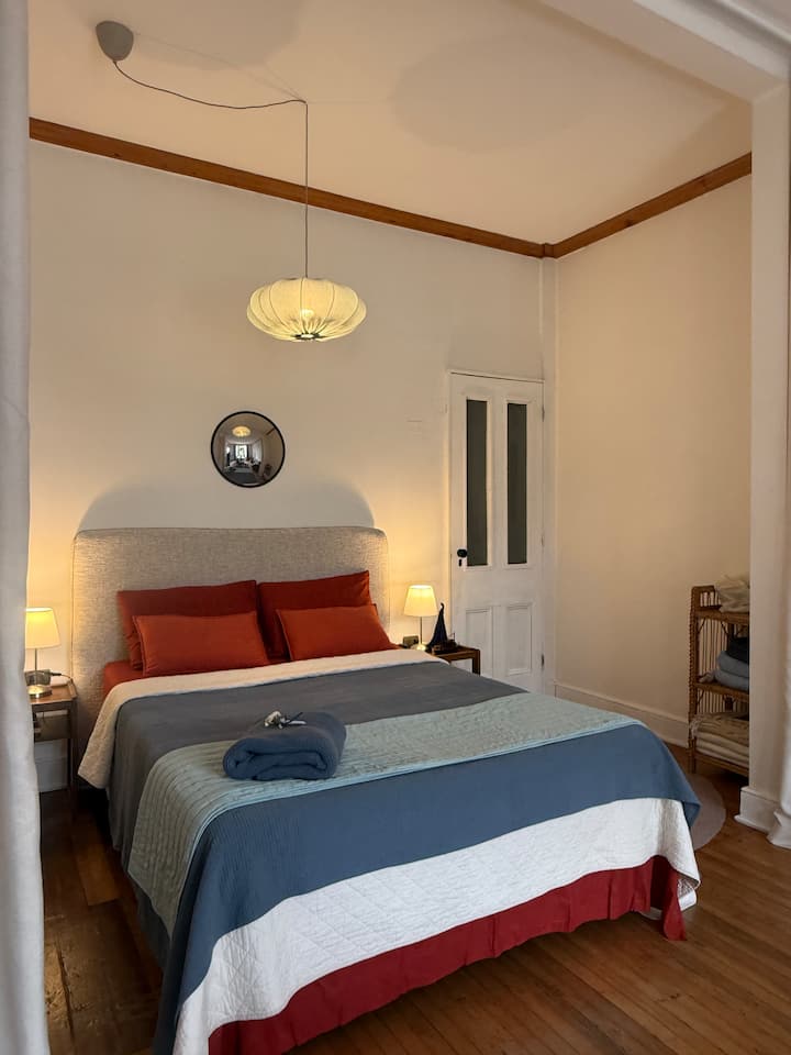 Blue & Bloom Valparaíso — Cerro Alegre - Chile