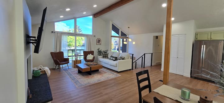 The Canyon Base House - サンディ, UT