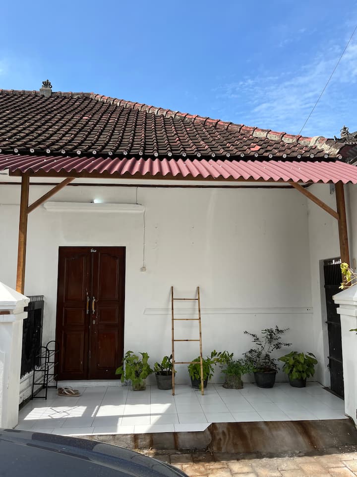 Cozy One-bedroom Unit - Sanur