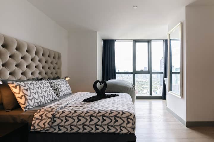 New At Spire! 32nd Floor View! 100 Mpbs & Netflix - 마닐라