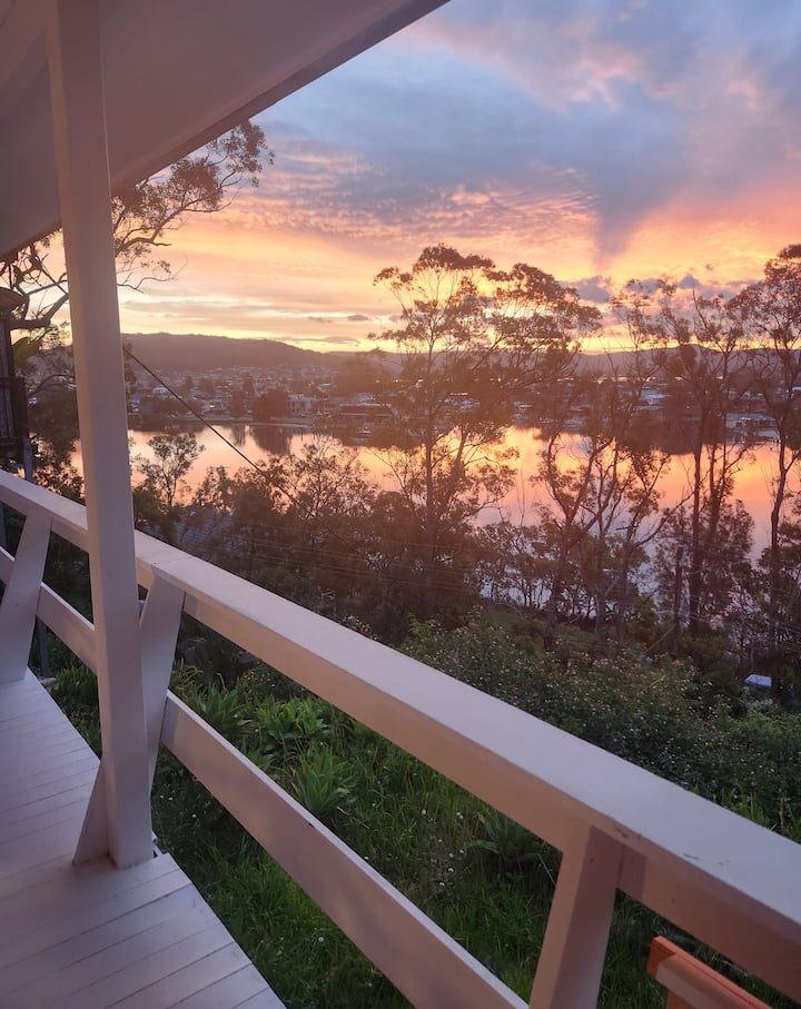Peaceful Lake View Cottage In Empire Bay! - Ettalong Beach