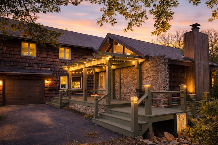 15 Minutes From Stadiums - Lee's Summit, MO