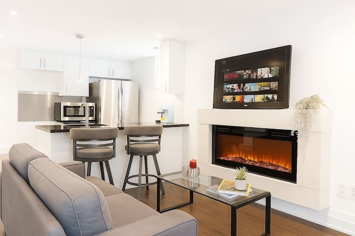 “Cozy 2br Suite | Walk To Square One & Go Station” - Centennial Park