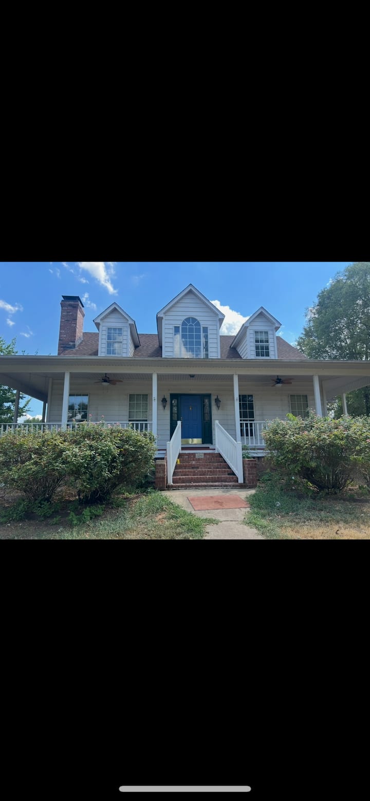 Lazy Daze Landing - Conway, AR