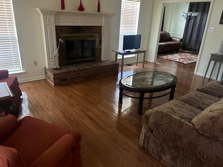 Lazy Daze Landing - Conway, AR