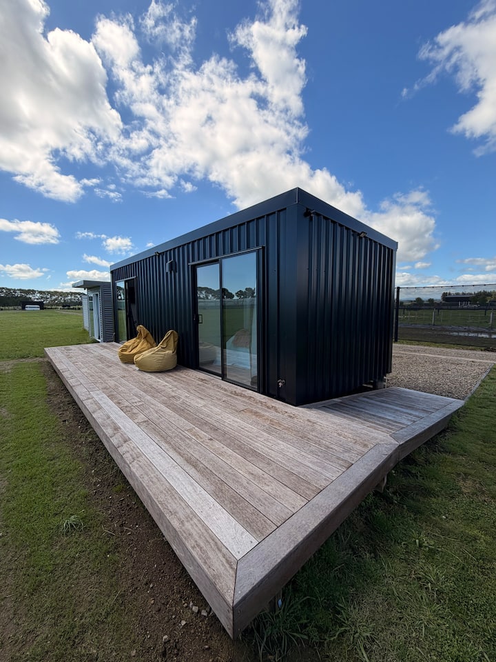 Tiny Home With View Of The Mount - Papamoa