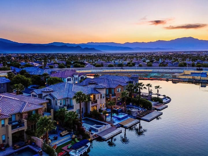 Lakefront Paradise | Saltwater Pool & Jacuzzi - Indio, CA