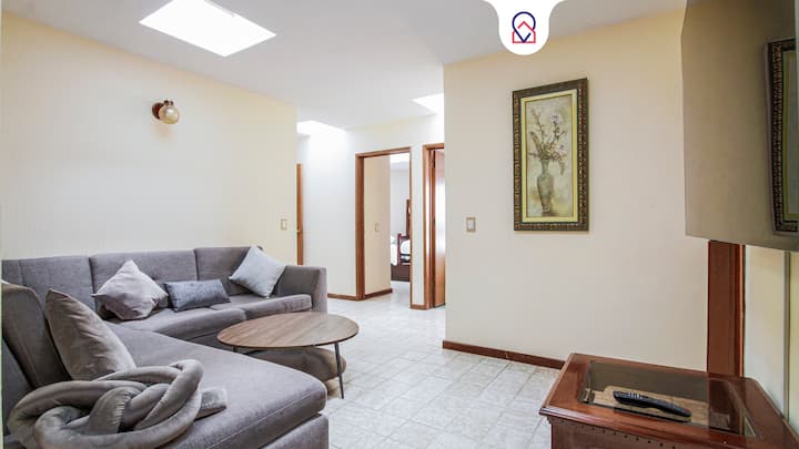 Depto. Amplio Y Céntrico | Guadalajara 3 Recámaras - Guadalajara