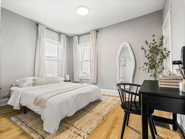 Modern Shared House | Private Room | Yard Subway - Cambridge, MA