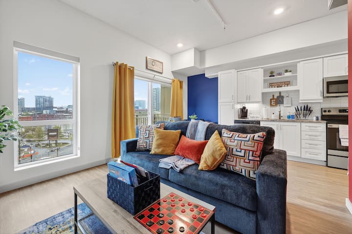 1 Bedroom/1 Bath Cozy 6th Floor Retreat W/balcony - Nashville, TN