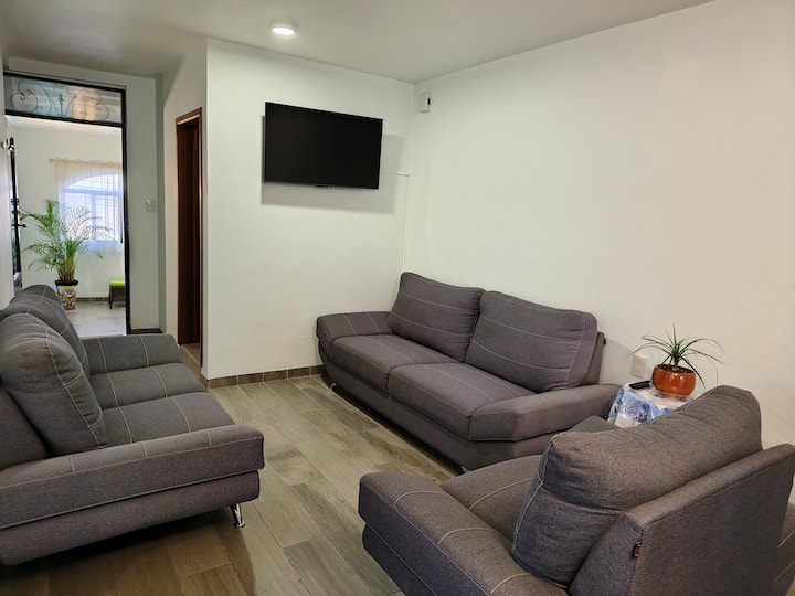 Bonito Departamento En Planta Alta Cómodo 4 Baños - San Luis Potosi