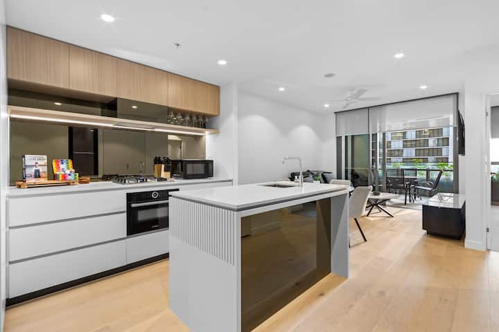 High-end 1 Bed + Study With Pool, Sauna And Gym! - Brisbane