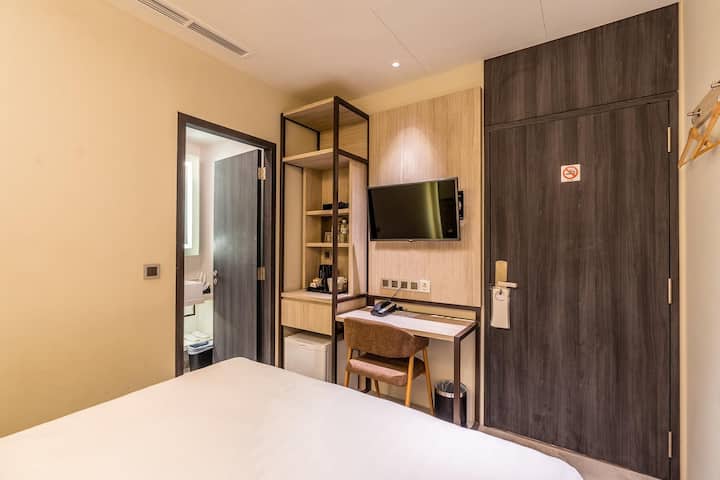 Superior Double Room In City Centre - Singapore