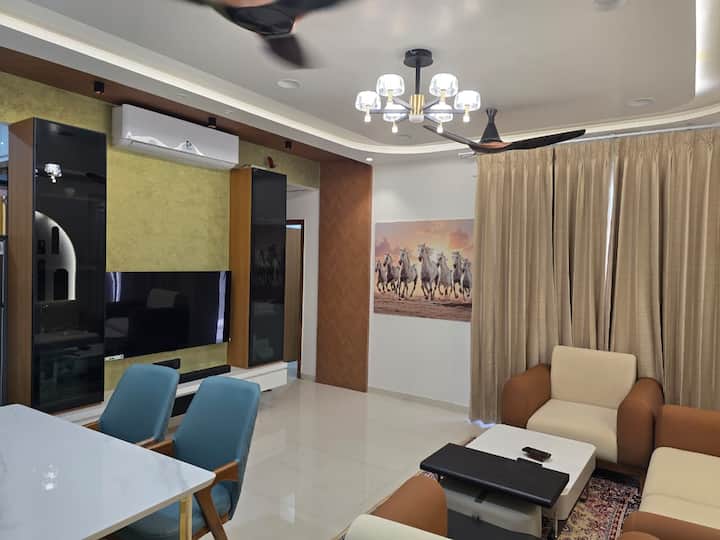 Lavish 2bhk Flat In Gift City - Gandhinagar