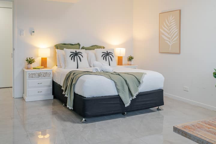 Esplanade Studio On 9th Floor With Skyline View - Cairns