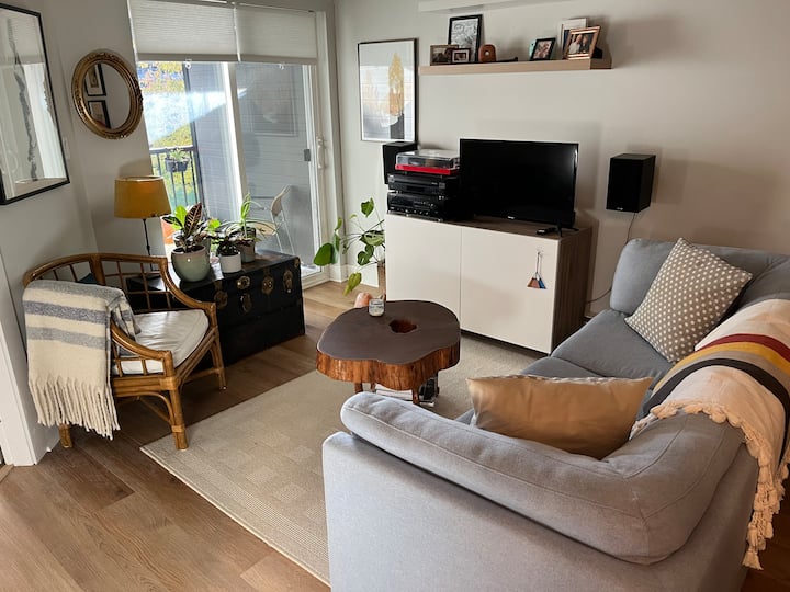 Beautiful Furnished Apartment In Squamish, Bc! - Squamish