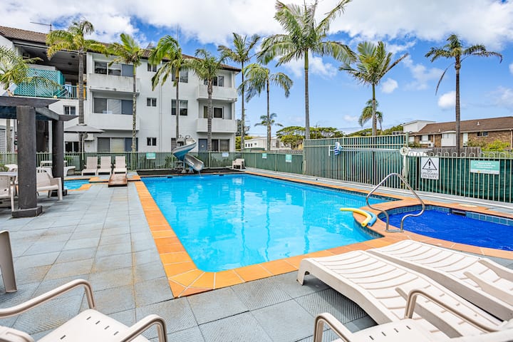 Location, Location! 50 Metres From Beach - Tea Gardens